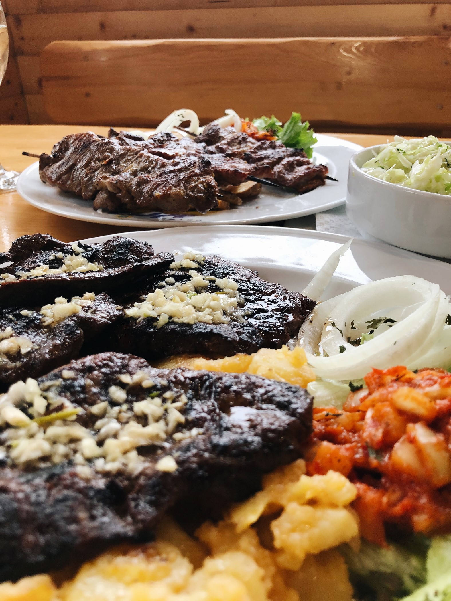 Grofica Sljeme: planinarski dom s odličnom ponudom roštilja i osmijehom ...