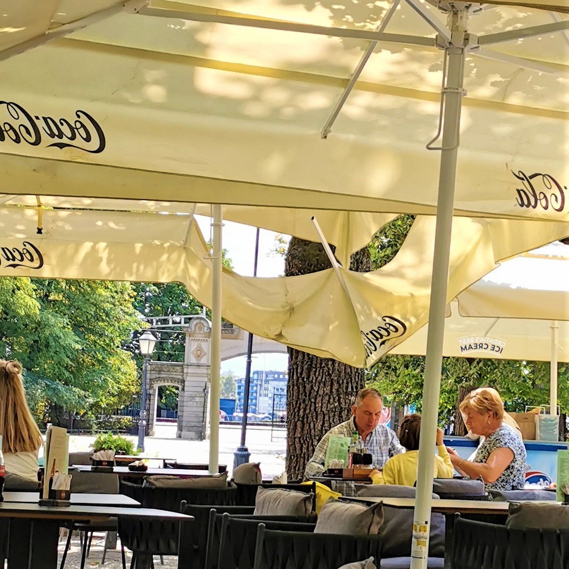 Restoran Maksimir ima divnu prirodu i ok hranu, ali... - Eat Out Zagreb
